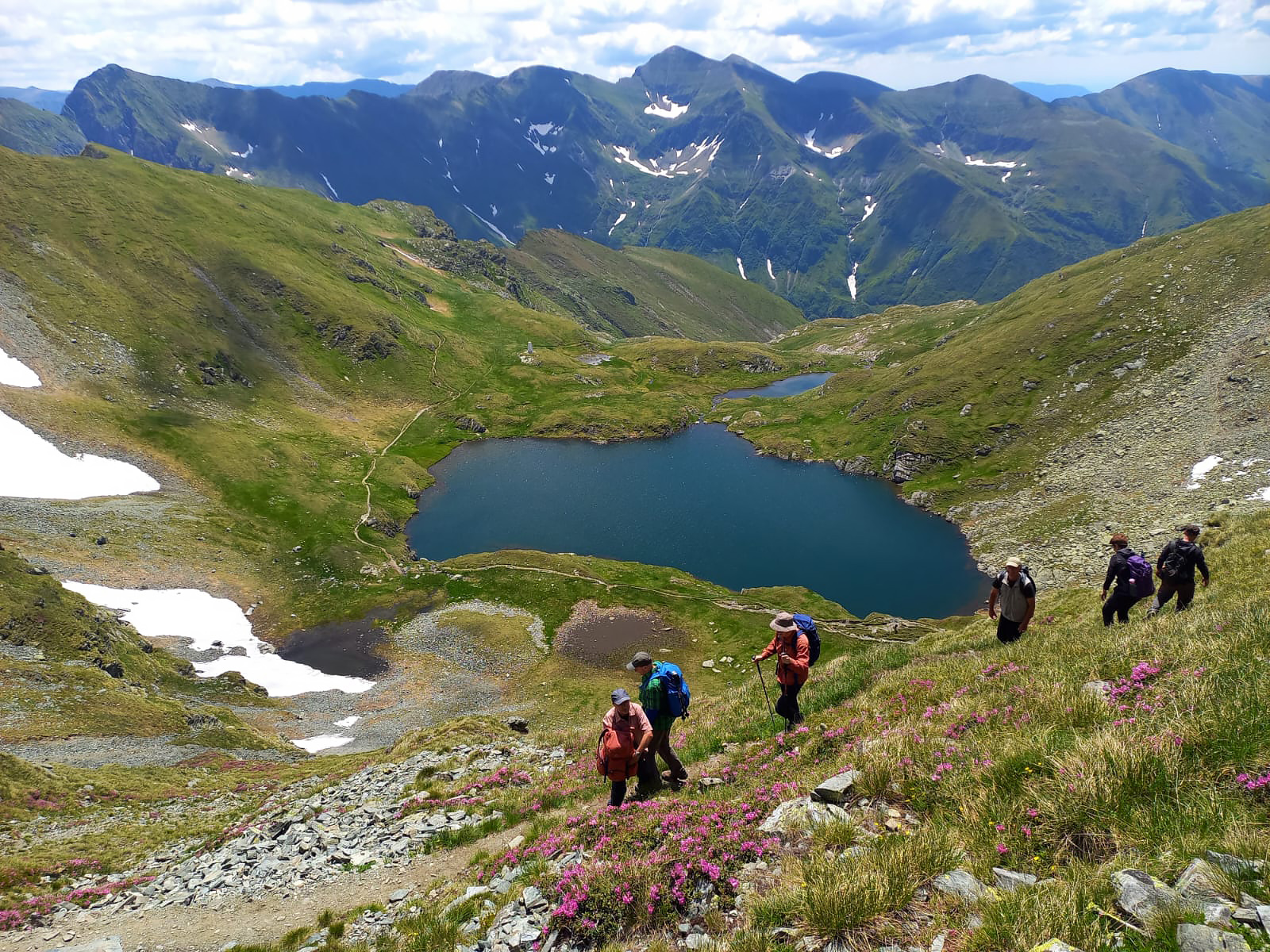 Drumetie in Muntii Fagaras (Circuitul Caldarii Balea - Varful Capra ...