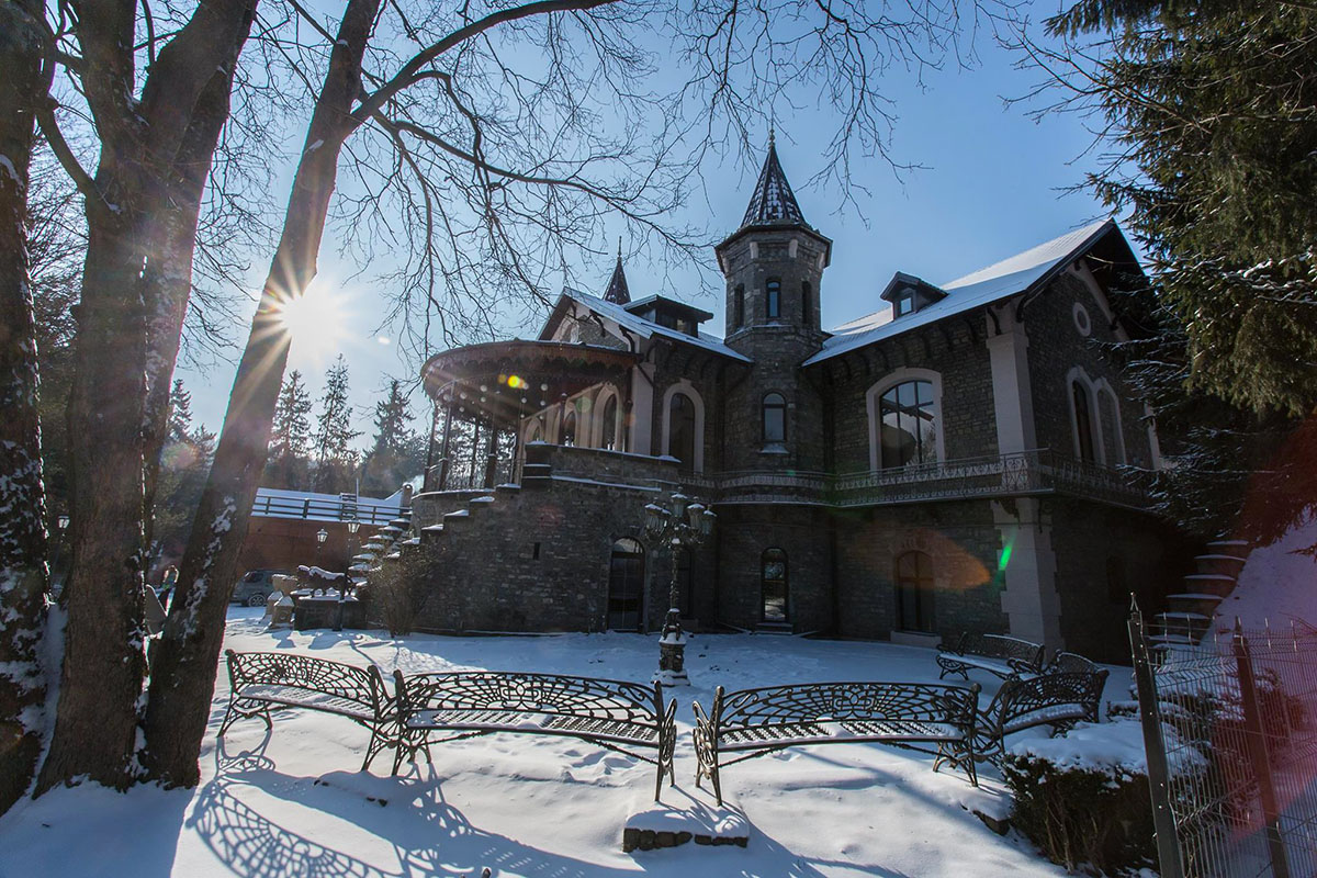 Castelul Stirbey - Muzeul Orasului Sinaia | BookTes