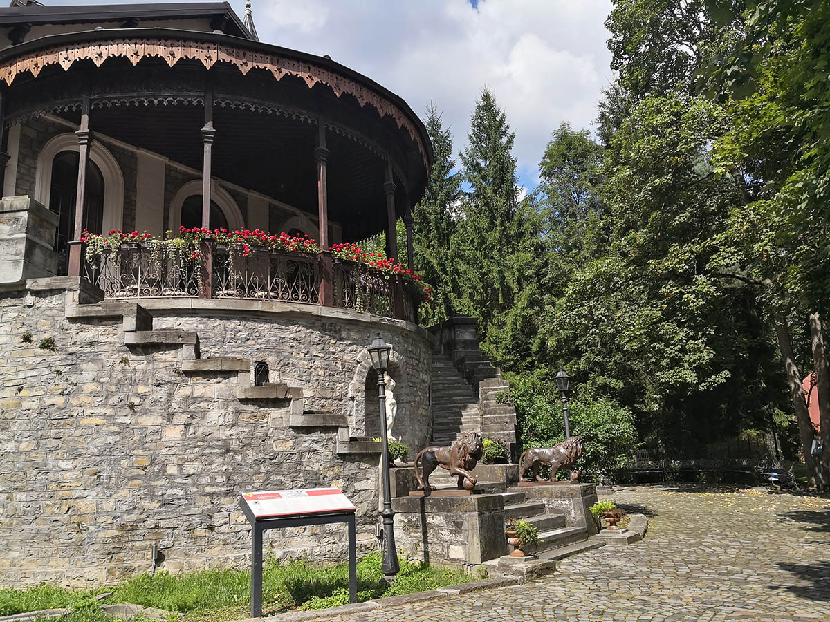 Castelul Stirbey - Muzeul Orasului Sinaia | BookTes
