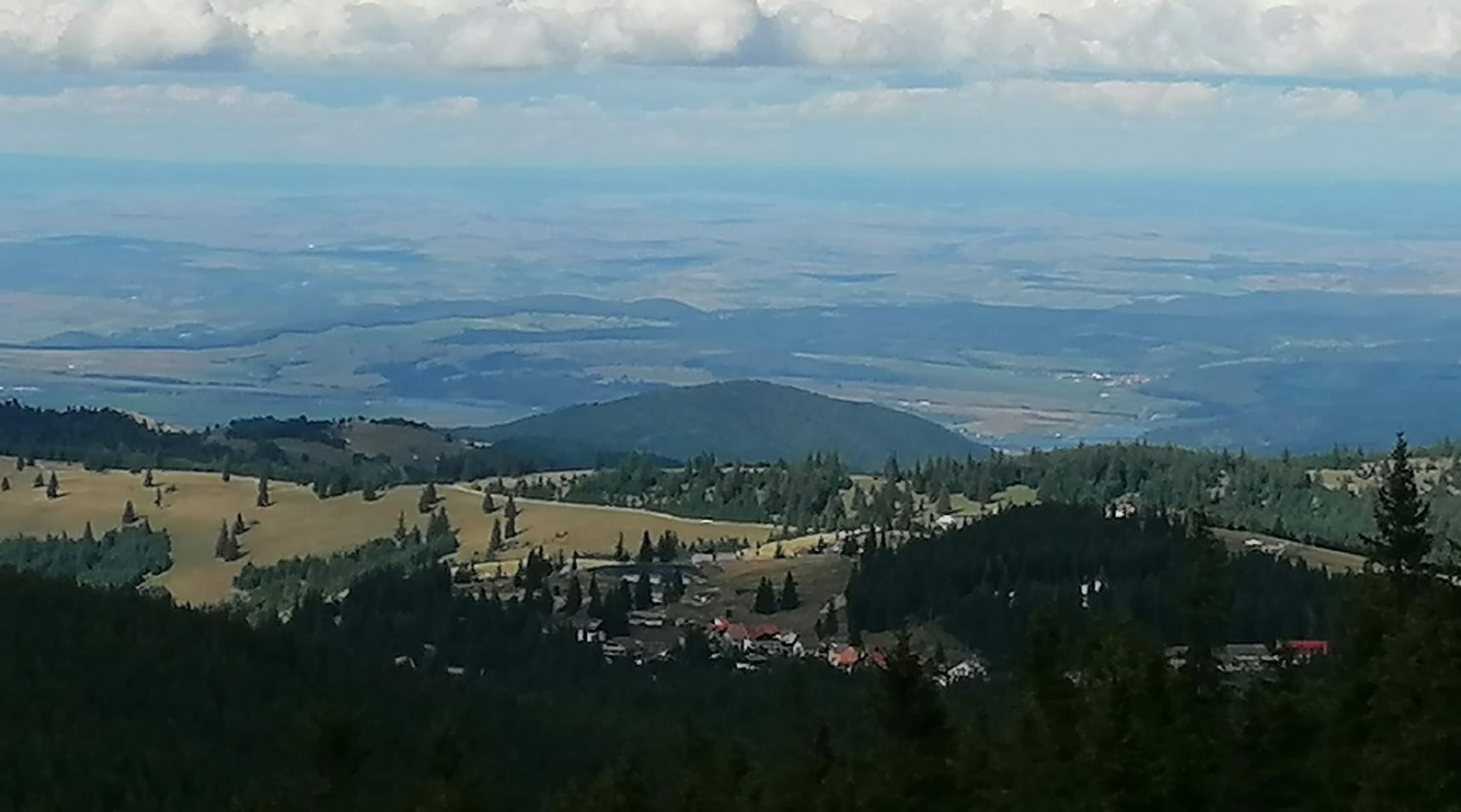 Drumeție Poiana Muncel – Cabana Gâtu Berbecului – Grădina Oncești | BookTes